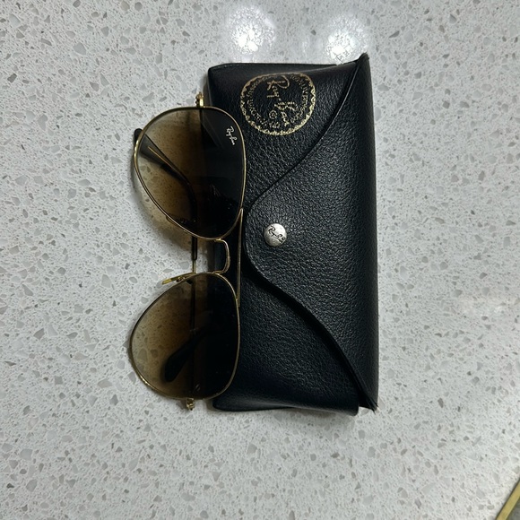 Ray-Ban | Accessories | Ray Band Aviator Classic | Poshmark